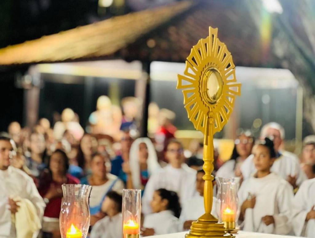 Adoração Eucarística – Schoenstatt